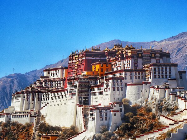 Ultimate Travel Guide to Shanghai and Beyond